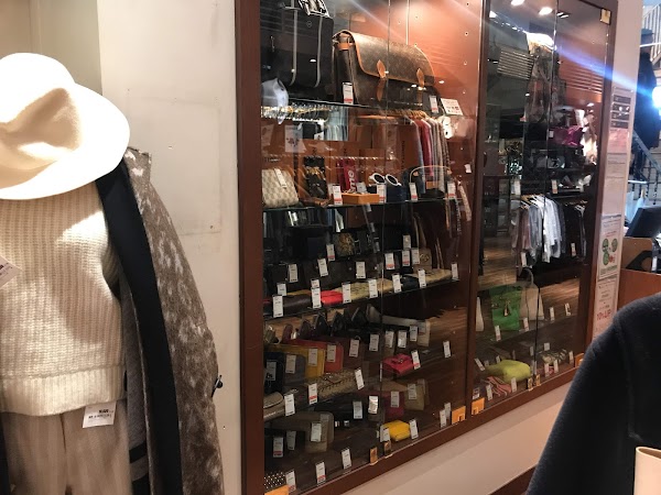 2nd Street - Vintage Shop in Shibuya | Tokyo Chuko